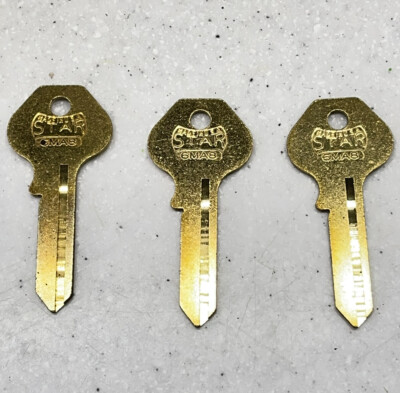 Vintage Set Of 3 Star Keys 6MA8 | eBay