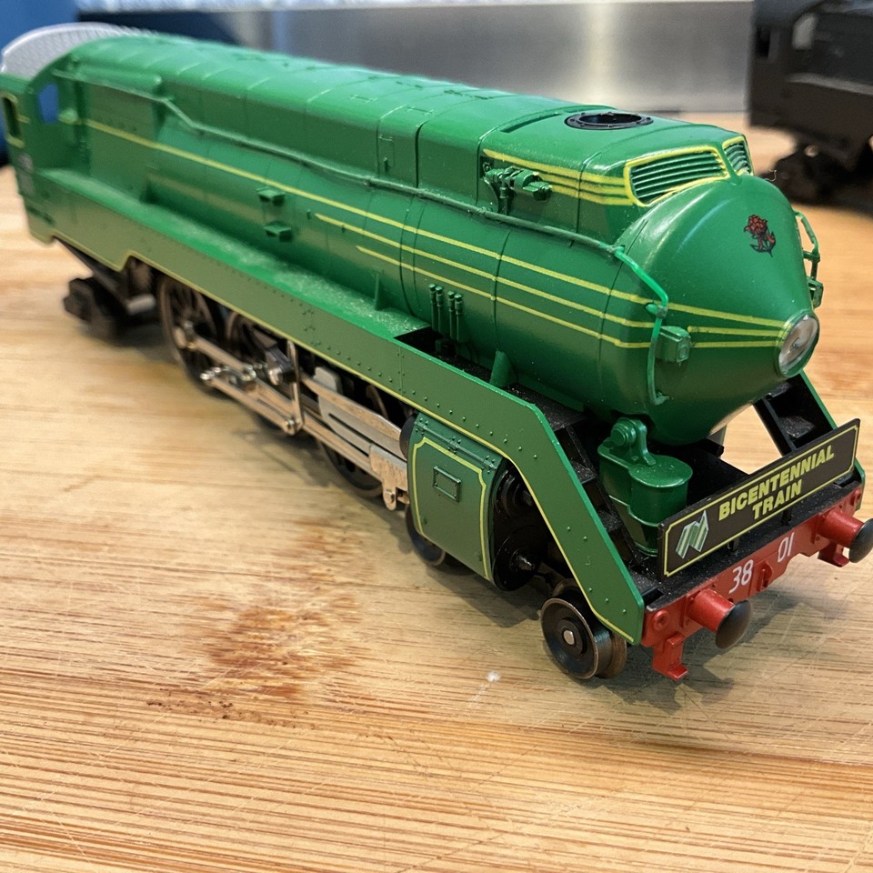 Model Trains “On 30” #3801 #3802 (not working) | eBay Australia