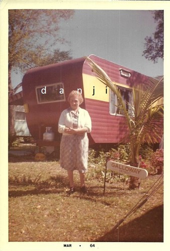Lady in yard by Neighbors TRAVEL TRAILER/MOBILE HOME next door* 1964 ...