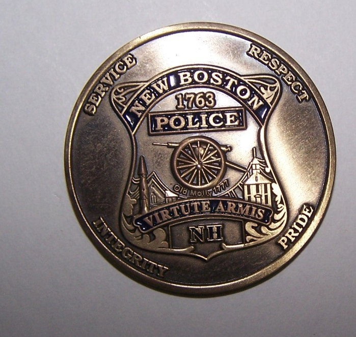 NEW BOSTON, NEW HAMPSHIRE BRONZE POLICE LARGE MEDALLION BADGE/BUILDINGS ...