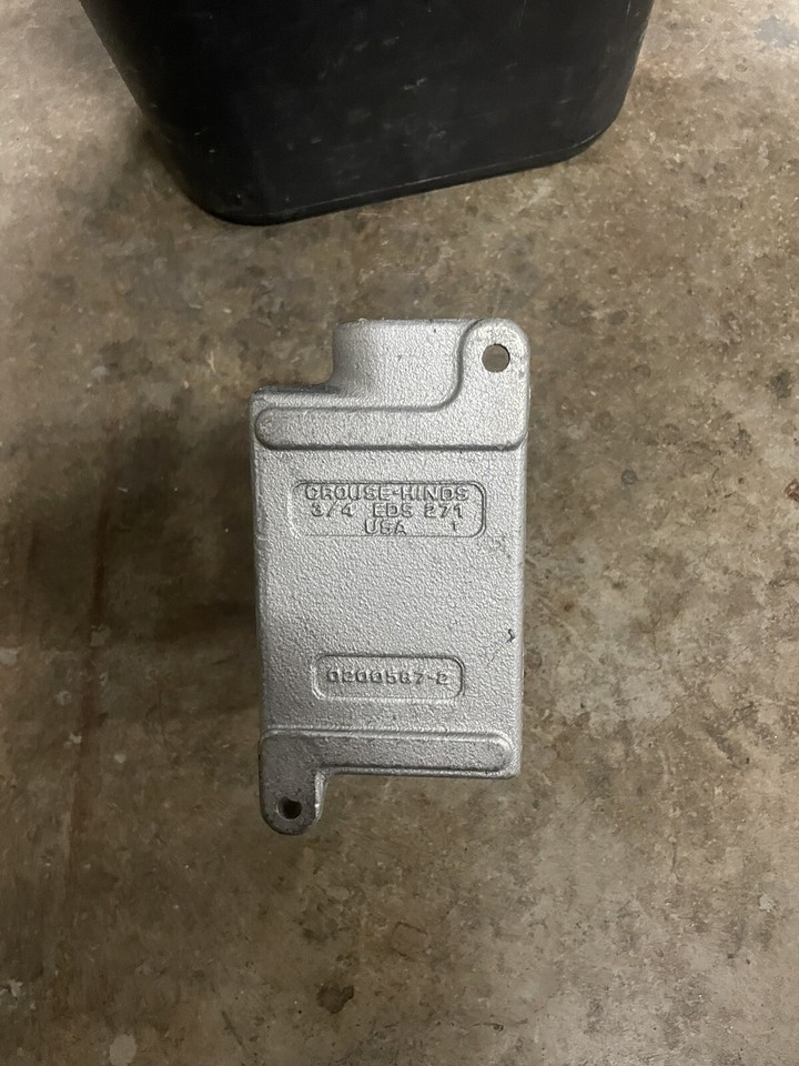 CROUSE HINDS ENR21201 125VAC 20A PLUG AND EXPLOSION PROOF RECEPTACLE ...