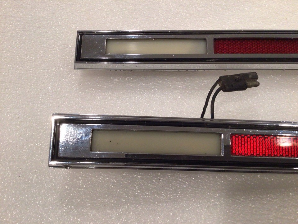 1969 1970 FORD MUSTANG MACH 1 DELUXE INTERIOR DOOR LIGHT ASSEMBLY (2 ...