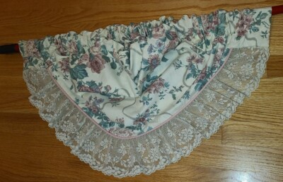 1 Croscill Elizabeth Gray Victoria Lace Scalloped Valance ~ EUC | eBay