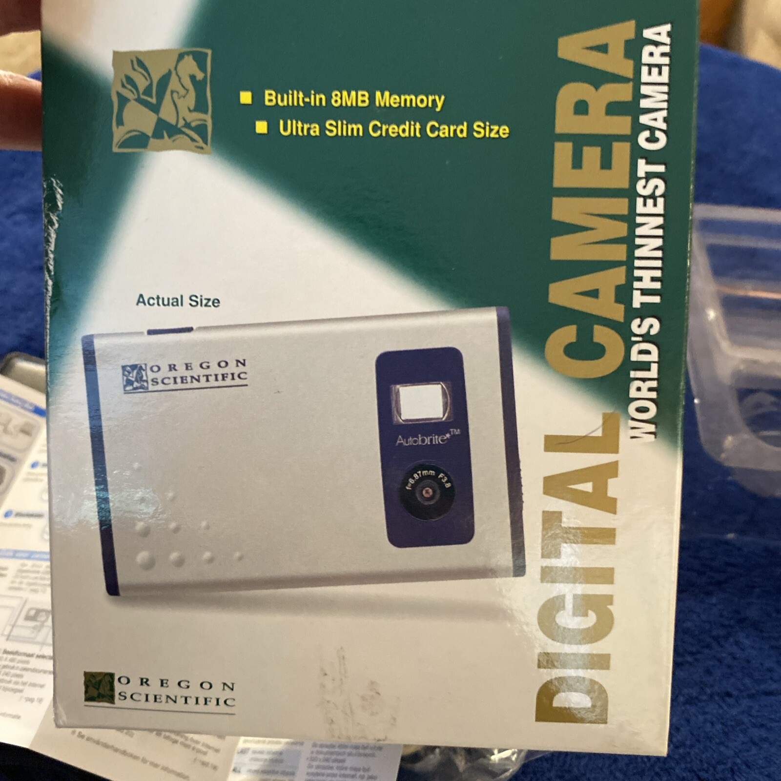 Oregon Scientific DS6618 8MP Digital Camera -World’s Thinnest Camera ...