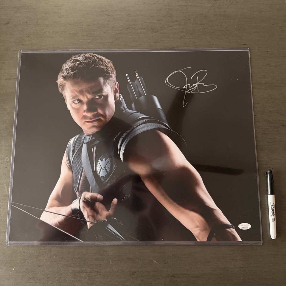 Jeremy Renner Signed Photo JSA Authenticated Autograph - Avengers ...