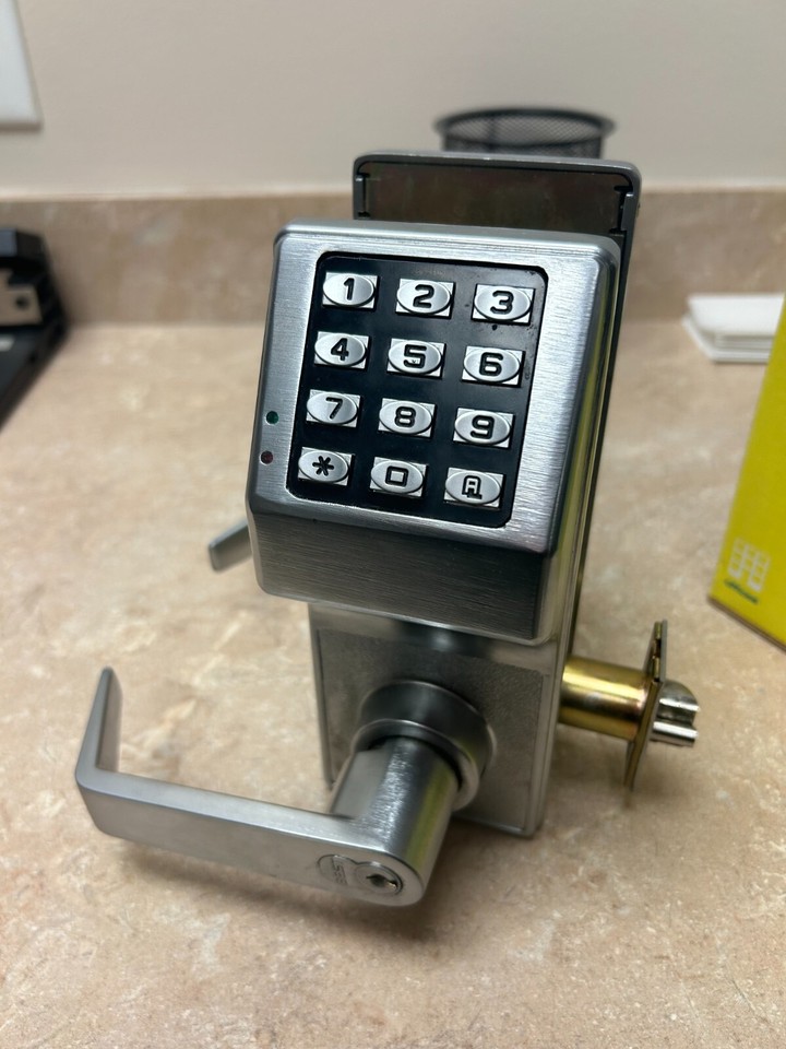 Alarm Lock - DL270026D Trilogy By T2 Stand Alone digital lock DL2700 ...
