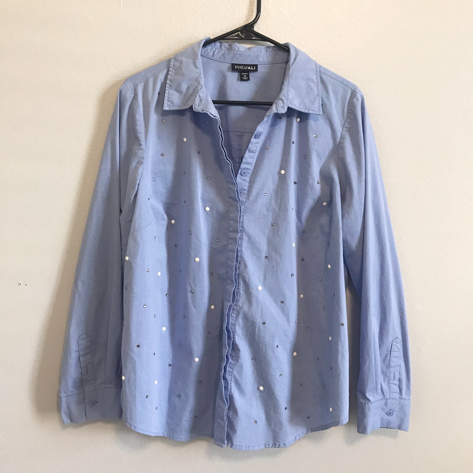 ROZ & ALI Light Blue Embellished Button Down Blouse S… - Gem