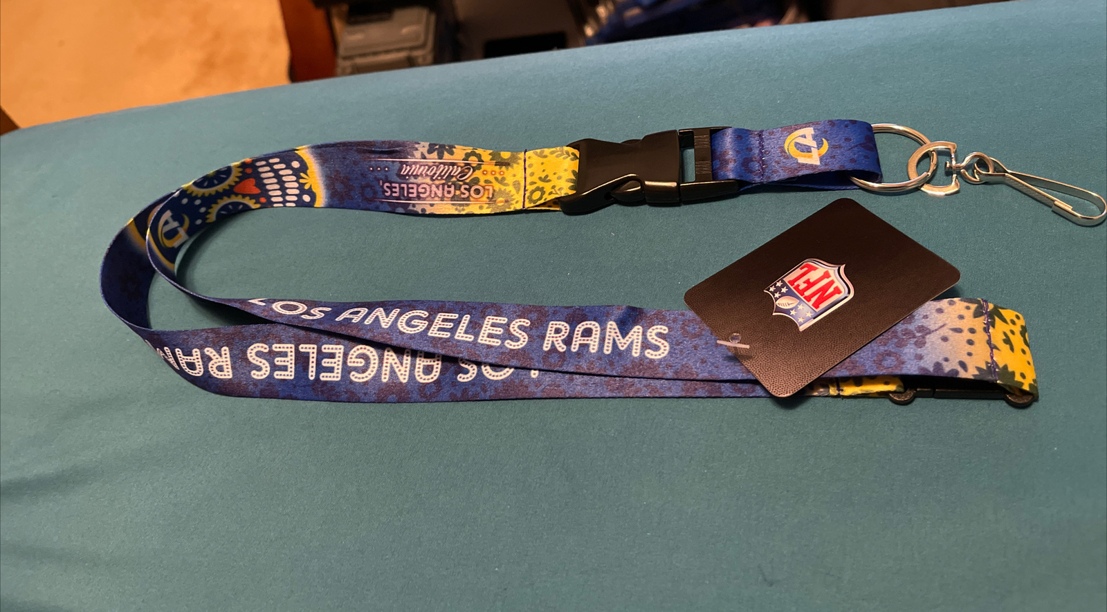 Los Angeles Rams Sugar Skull Lanyard NFL W/Detach Buckle. 20” | eBay