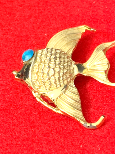 Lovely Vintage Gold Tone Fish Brooch With Rhinestone's | eBay