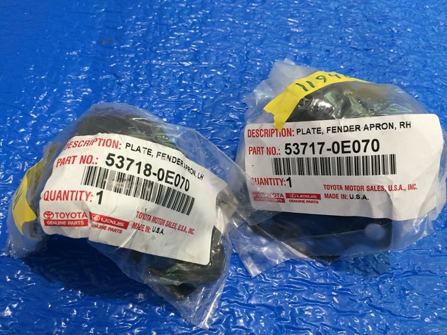 2014-2019 Toyota Highlander RH+LH Pair OEM Fender Apron Plates ...