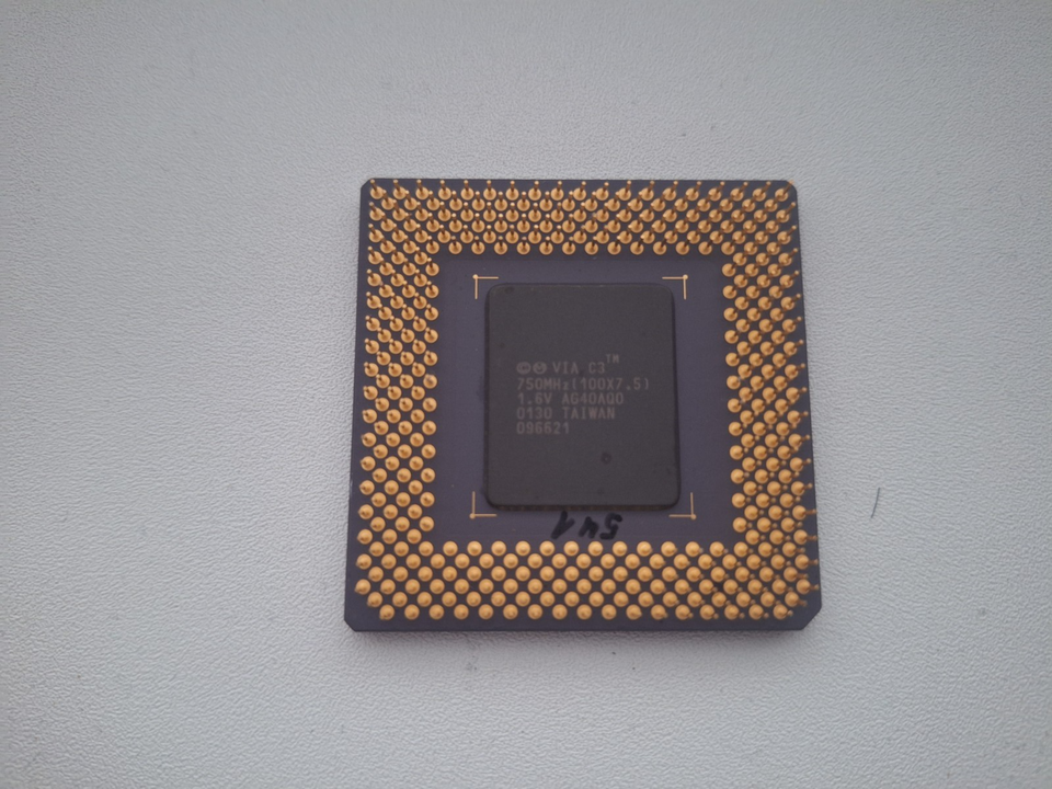 Via C3 750AMHz extreme rare C3 750Mhz 100x 7.5 vintage CPU GOLD | eBay
