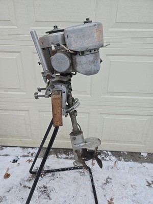 Antique 1936 Johnson Model 300 3.7hp Aero-Built Opposed Twin Outboard ...