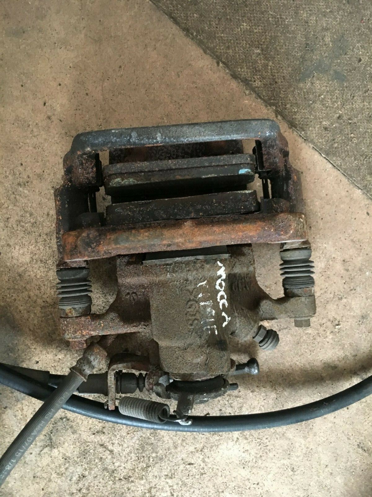 VAUXHALL MOKKA 2016 1.4 16V OFFSIDE DRIVER SIDE REAR BRAKE CALIPER ...