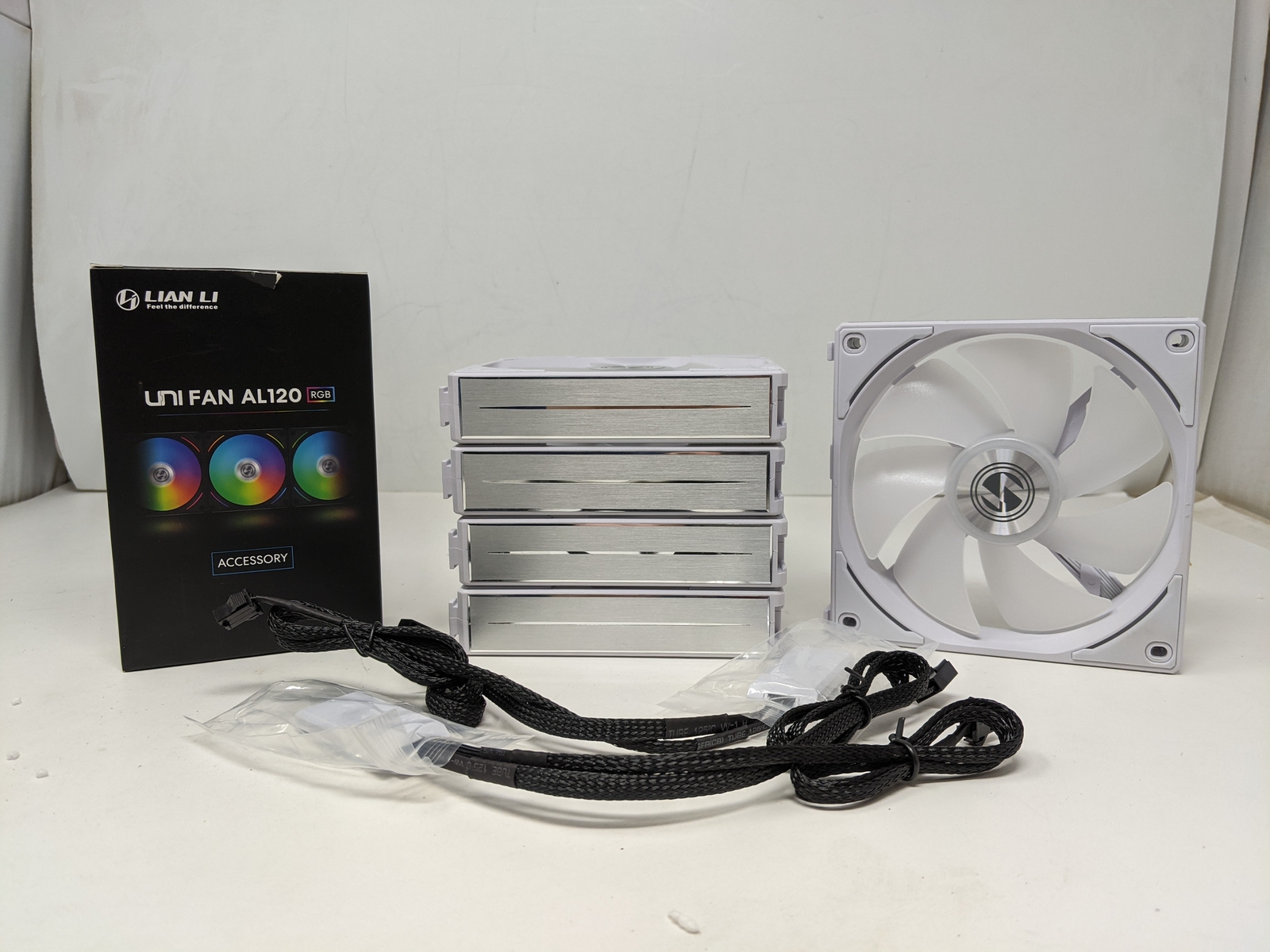 LIAN LI AL120 V2 Case Fans (Pack of 5) (White) F3 | eBay