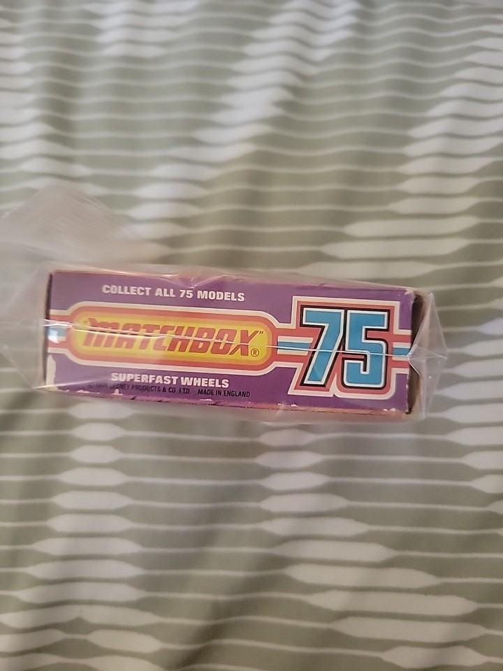 Matchbox Lesney Superfast 27 f Lamborghini Streakers Empty Repro J ...