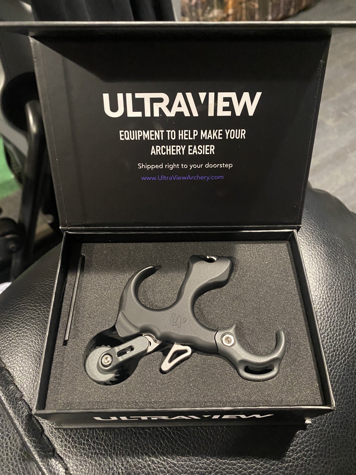 ULTRAVIEW UV Button Thumb Release Medium Black Stainless Steel w/ Robin ...