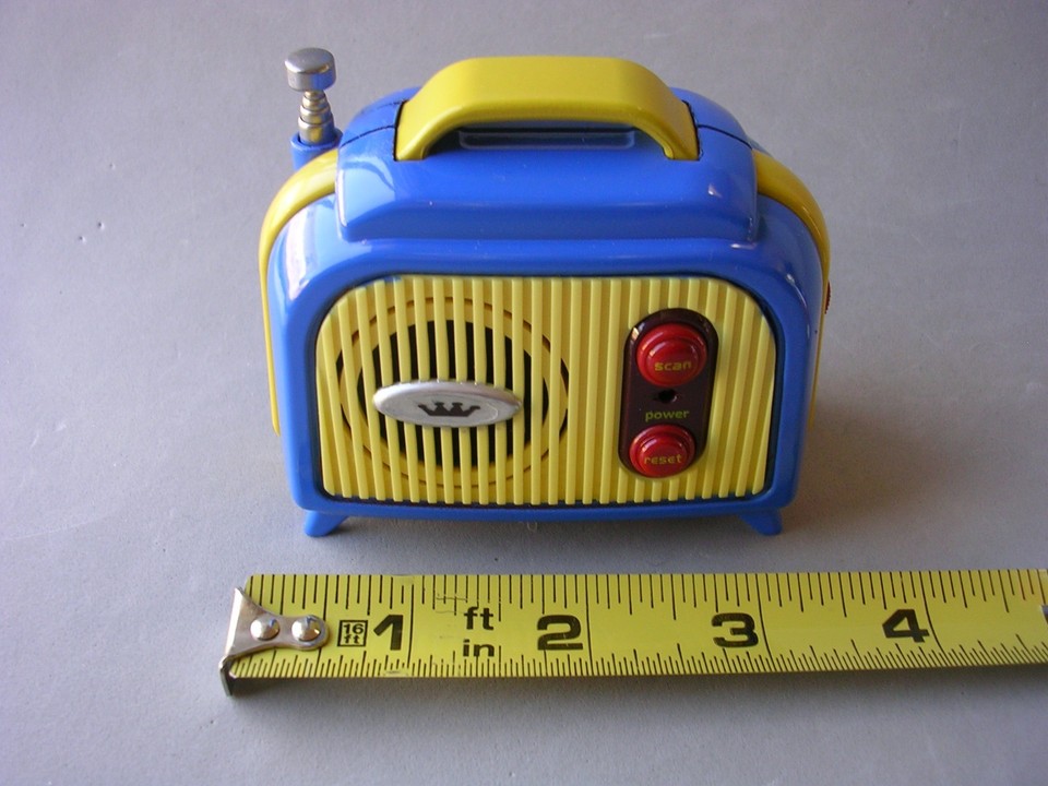 Fallout Miniature Radio Working FM Vault-tec colors Radiation King | eBay