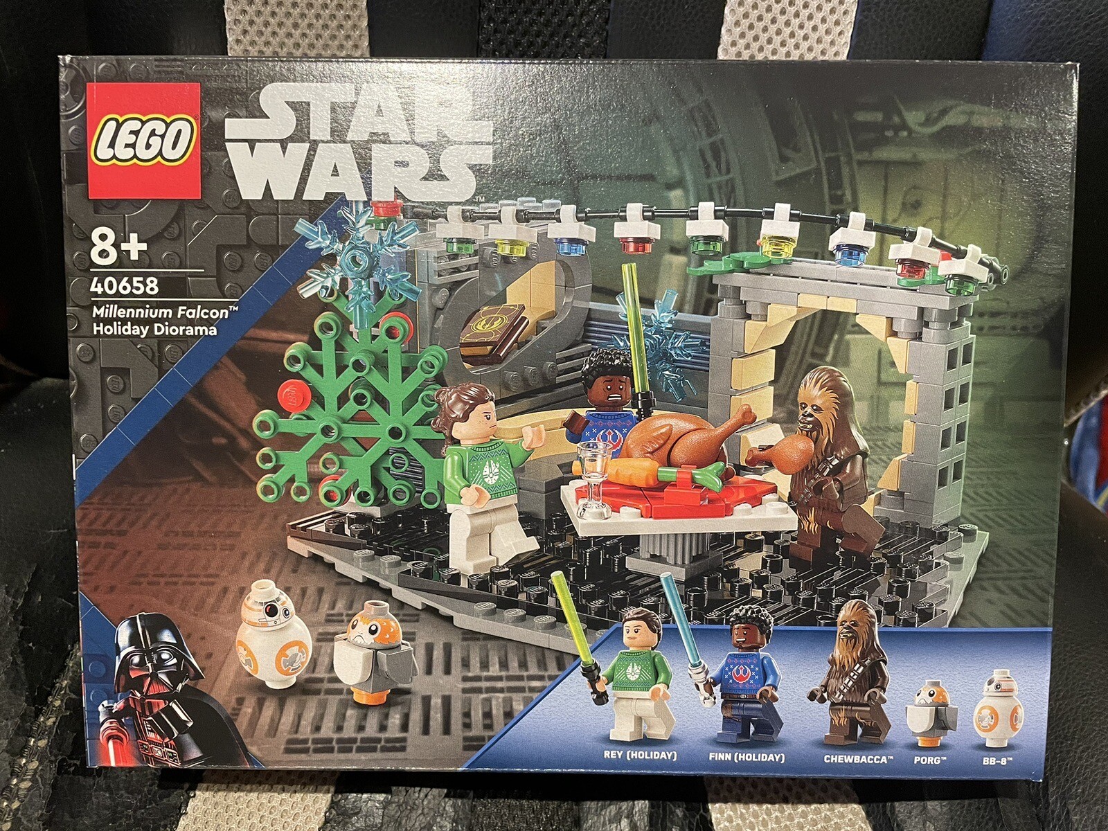 Купить Ибей | LEGO STAR WARS MILLENNIUM FALCON HOLIDAY DIORAMA SET ...