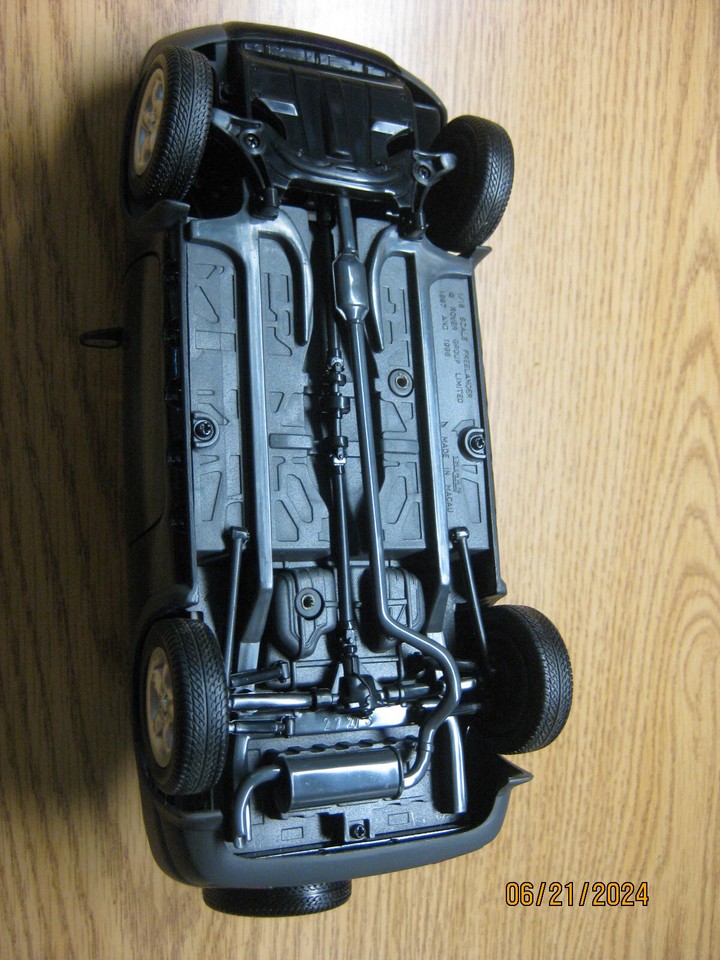 1/18 RANGE ROVER FREELANDER , IN BLACK , BY ERTL NO BOX | eBay