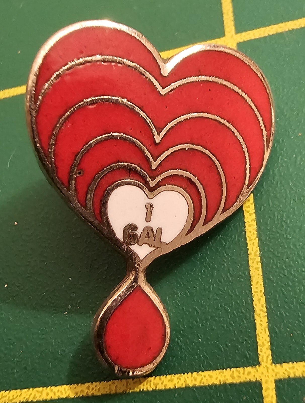 Red Heart United Blood Services Donor 1 Gallon Donation Lapel Pin ...