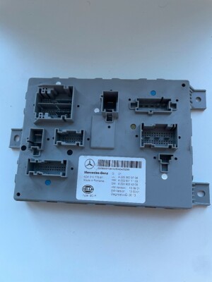 MERCEDES BENZ W205 C-Class REAR SAM MODULE ECU CONTROL UNIT A2229009708 ...