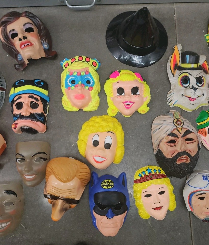 Lot 0f 29 Vintage Plastic Halloween Masks Ben Cooper Topstone ...