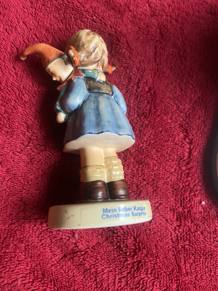 Goebel Hummel Musikfest Christmas Surprise Music Box W/ Girl Figure ...