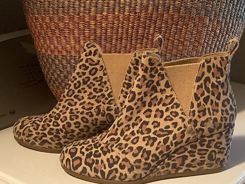 TOMS Kelsey Leopard Round Toe Wedge Booties Womens Brown Casual Boots ...