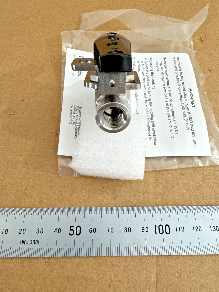 Swagelok SS-43GF4-LH 1/4" NPTF Ball Valve 316 Stainless St 3000PSIG ...