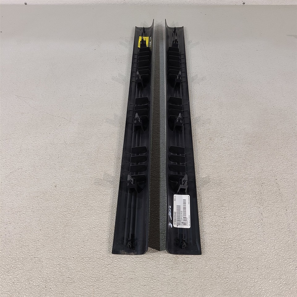 08-14 Dodge Challenger Srt8 Interior Sill Panel Trim Scuff Plates ...