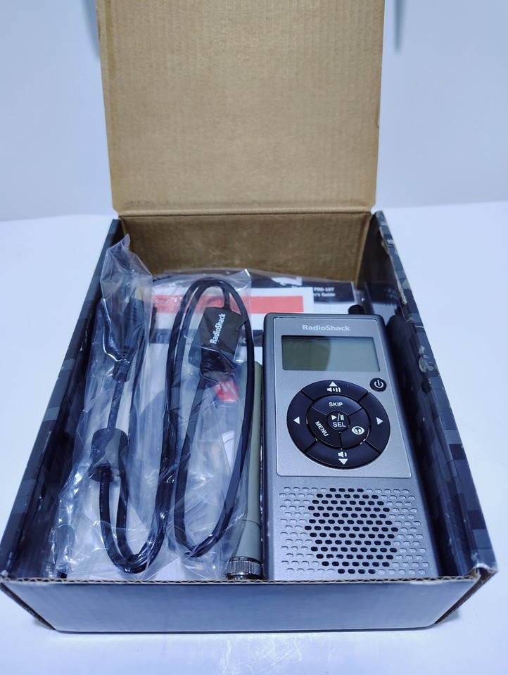 RADIO SHACK PRO-107 Handheld Trunking Scanner iScan (Original Box ...