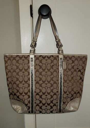 Coach vintage gold gallery - Gem