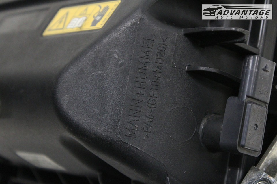 2015-2018 MERCEDES C300 W205 AIR INTAKE CLEANER FILTER HOUSING BOX OEM ...