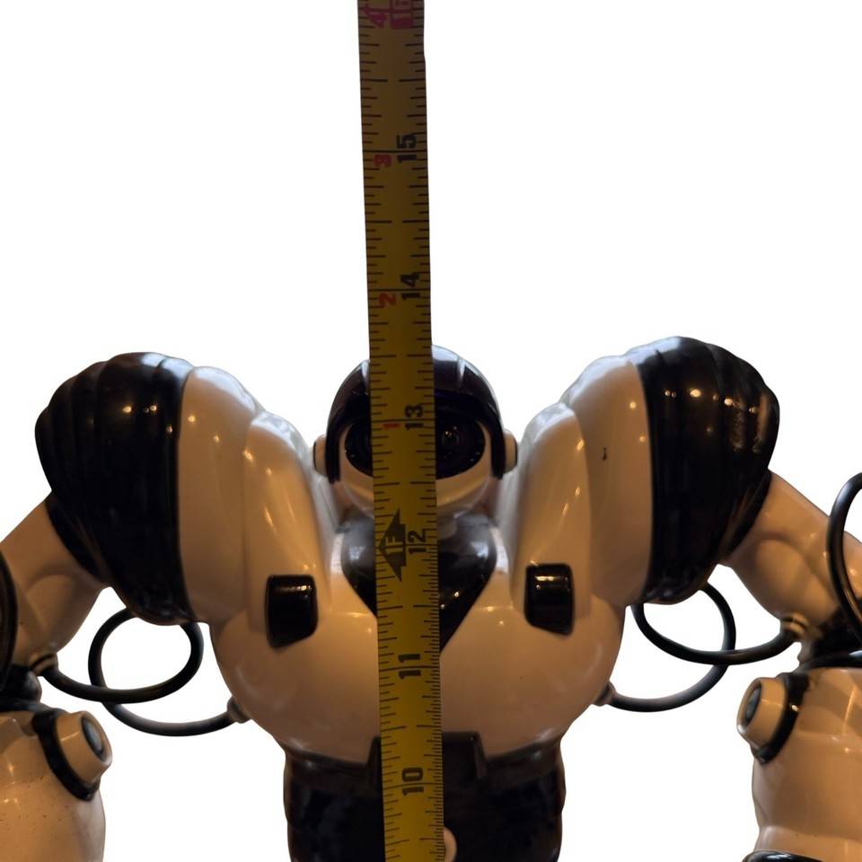 WowWee Robosapien V1 Interactive Robot No Remote Vintage For Parts ...