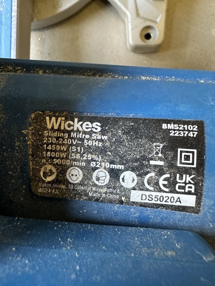Wickes 210mm Corded Sliding Compound Mitre Saw 1800W | eBay UK