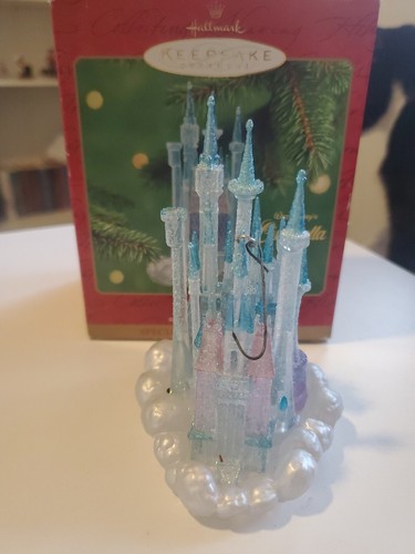 Hallmark Keepsake Ornament Cinderella's Castle 2001 Special Lighting ...