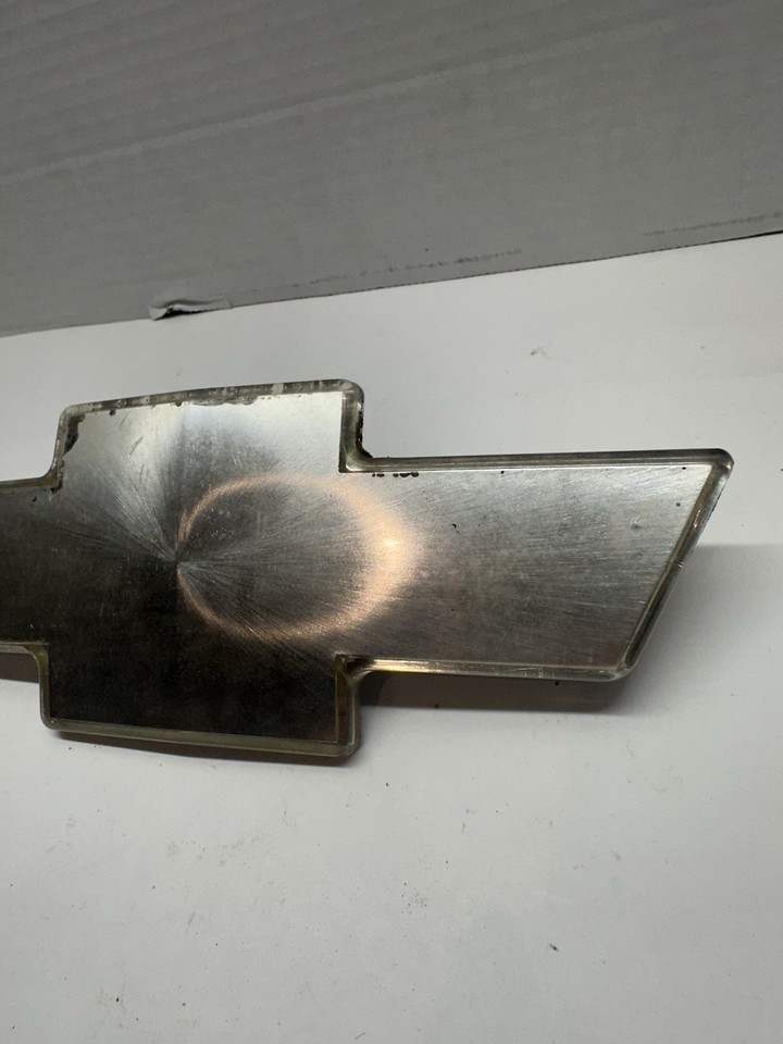 2003-2006 Chevy Silverado Grille Emblem OEM Original | eBay