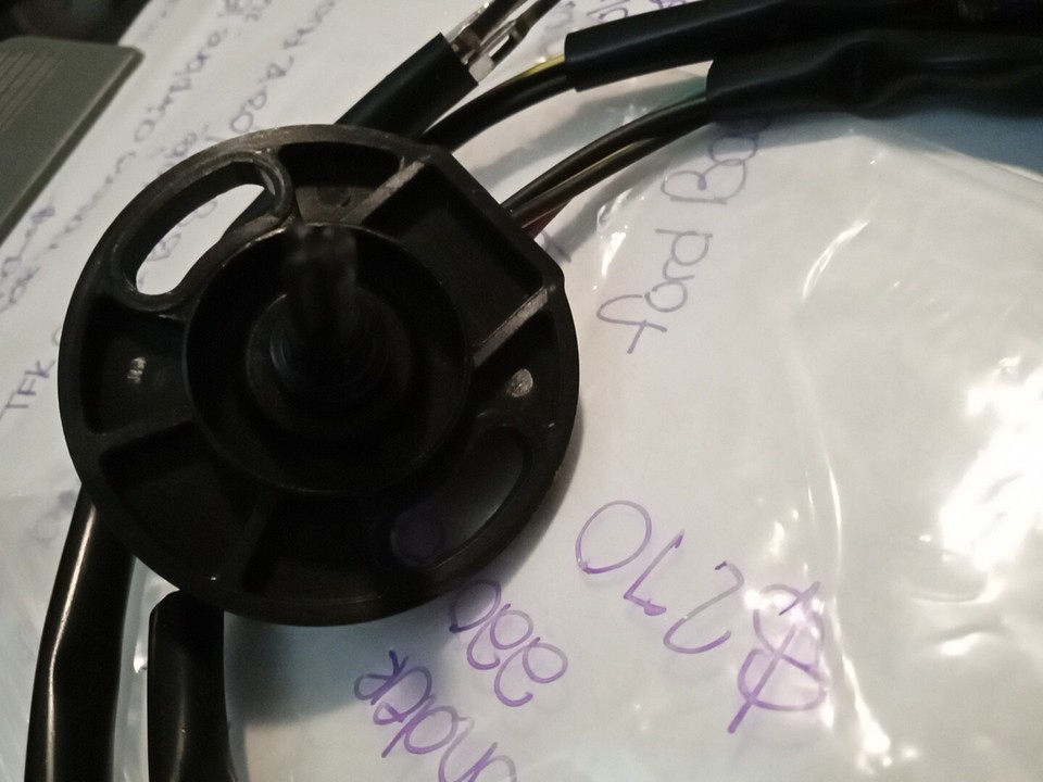 Genuine OEM Volvo Penta 22005045 Stern Drive Trim Tilt Sender Sensor ...