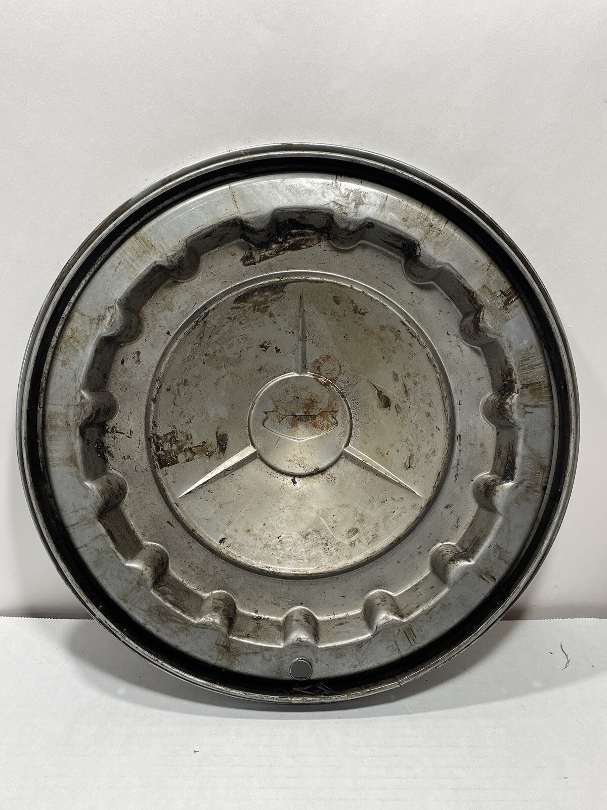 1957 Chevrolet Hubcaps Original Set 14" Wheel Covers BARN FIND Vintage ...