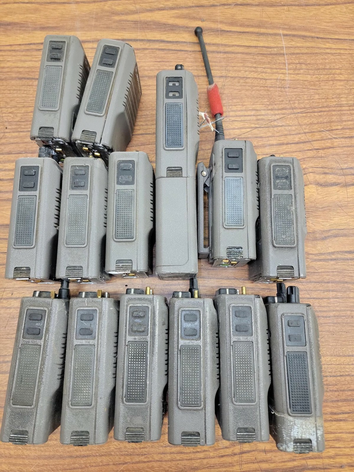 Lot of 14 Motorola HT600 Portable Radios H43SVU7160BN | eBay
