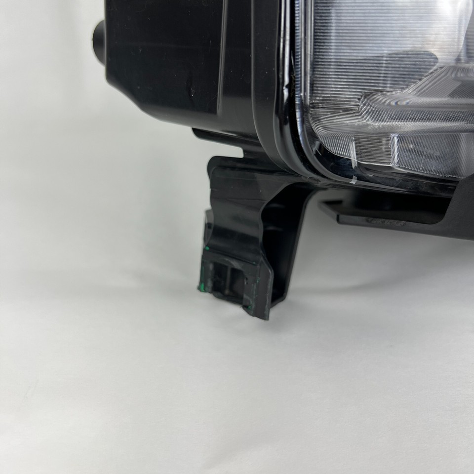 OEM 2023 2024 Chevrolet Silverado 1500 RST Right Chrome LED Headlight ...