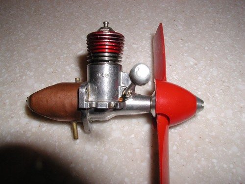 Wen Mac airplane engine .049 W/natural/copper tank Aeromite spinner | eBay