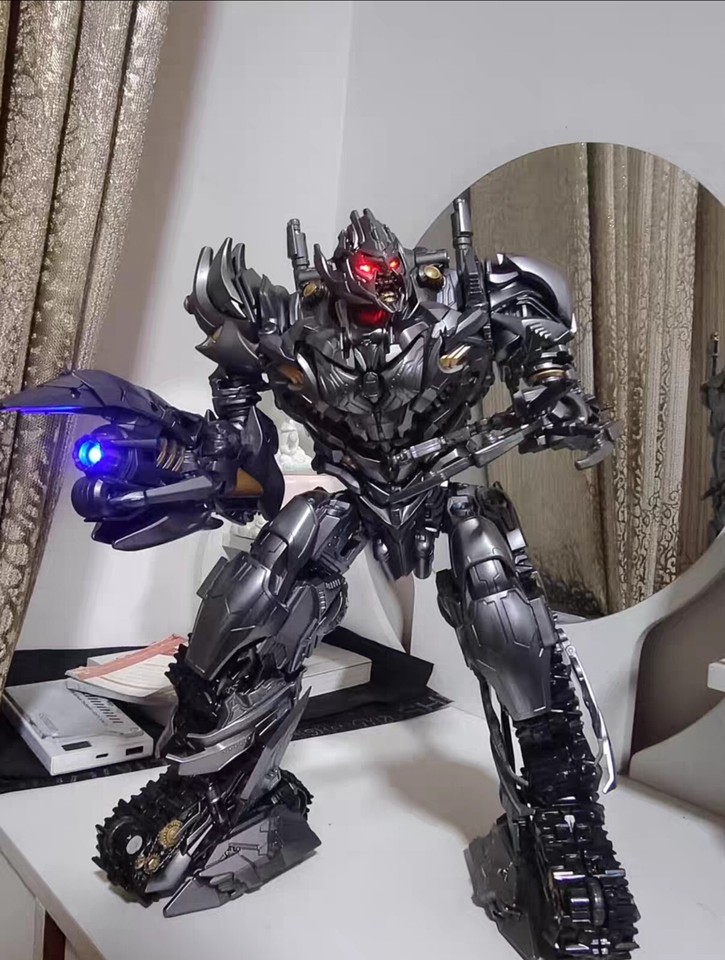 IN US_BMB Oversized LS06 Megatron Tank Mega Commander Figure ...