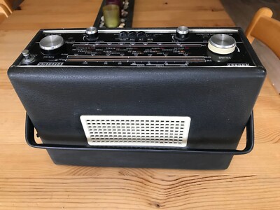 vintage Hacker Sovereign transistor radio, partially working - see ...