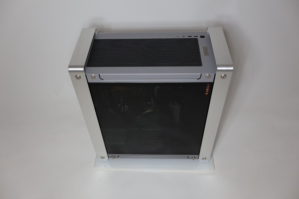 Nvidia GH200 624GB Liquid grey desktop workstation computer PC for AI ...