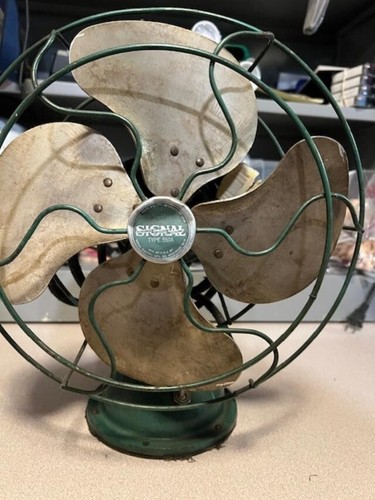 Signal Type 550A Fan | eBay