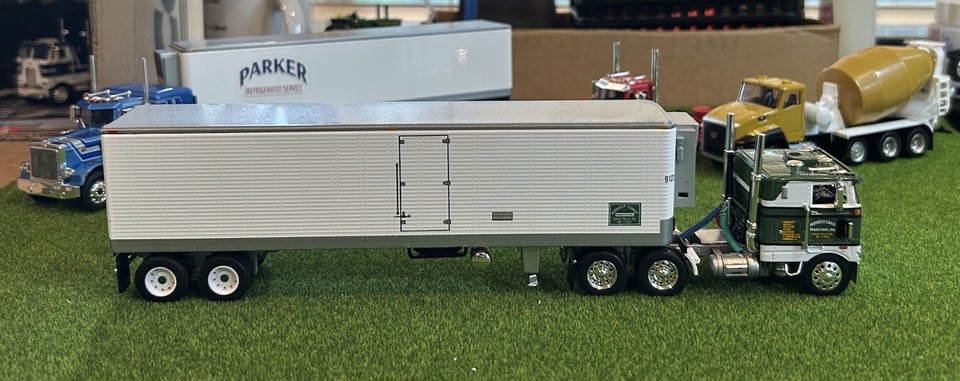 Fallen Flags #47 DCP 1/64 Peterbilt 352 COE. MIDWEST COAST TRANSPORT | eBay