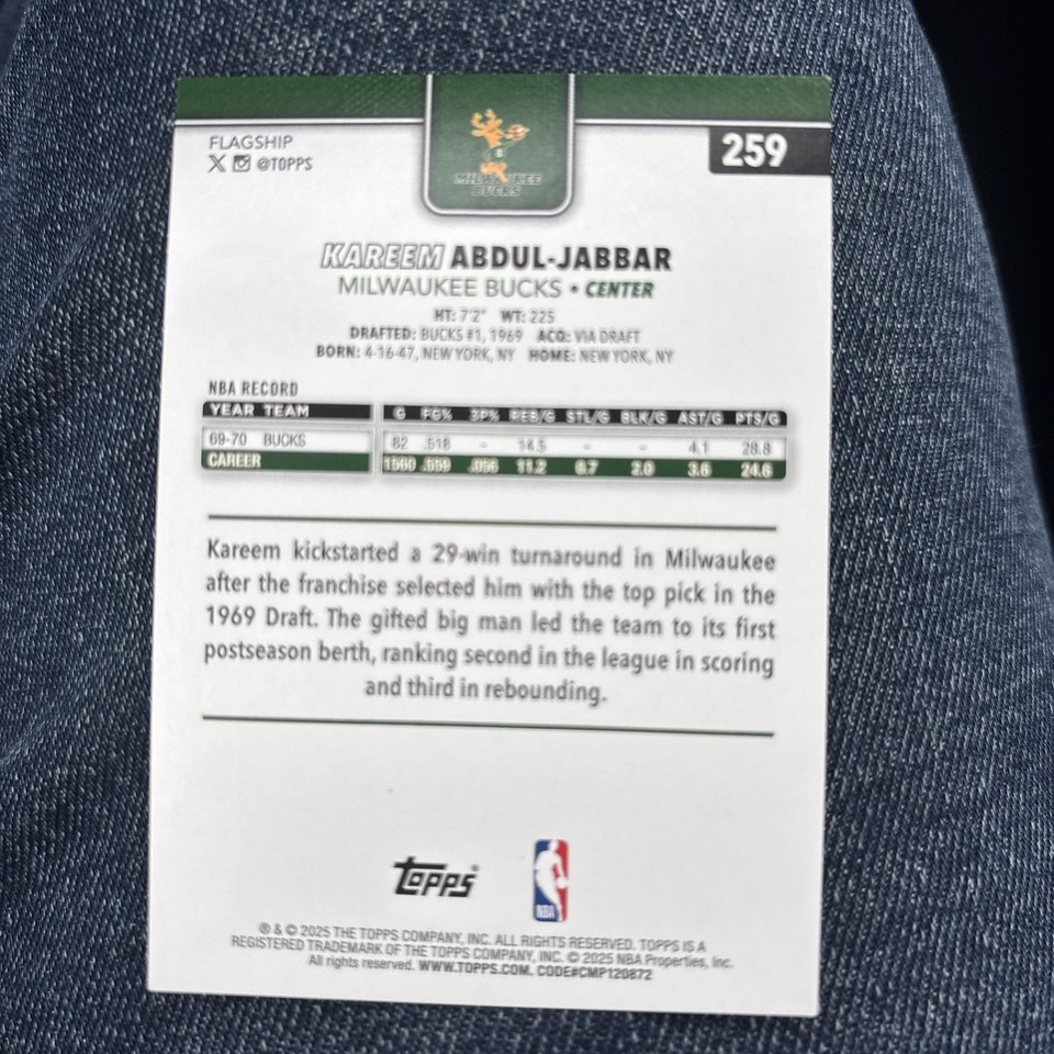 2025 Topps Basketball Green Flag Ship /99 #259 Kareem Abdul-Jabbar SSP ...