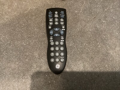 GE Universal Remote Control 7252 24944 V3 1302 4 Device TV VCR DVD AUX ...