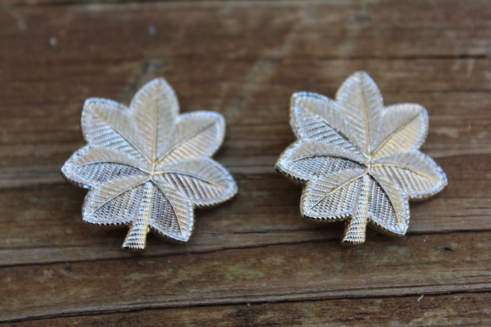 Vintage 1960s Sterling Silver US Lieutenant Colonel Rank Insignia Pins ...
